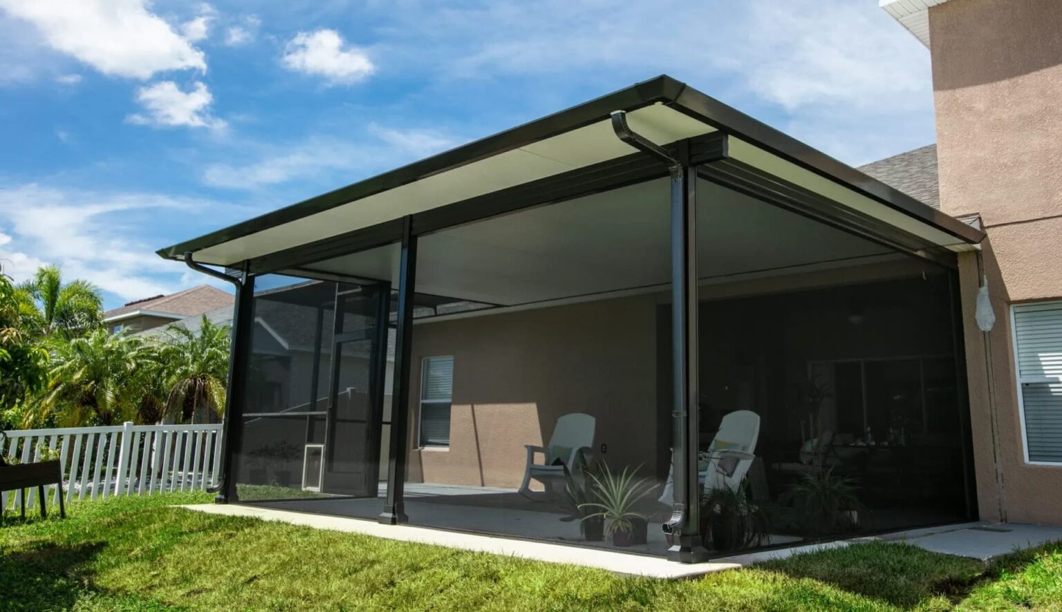 Screen Rooms - Roofing Crew Knoxville